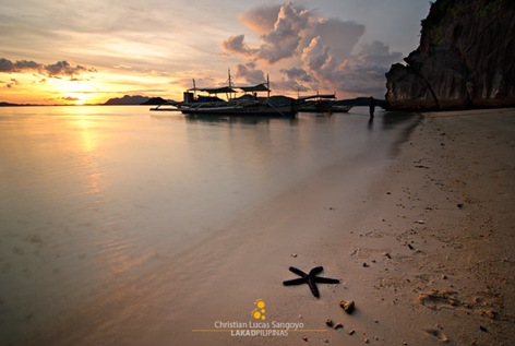 PALAWAN | Sunset at Coron’s Banol Beach - Lakad Pilipinas